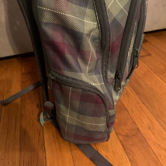 Dakine | Bags | Dakine Plaid Backpack Padded Straps Side Pockets And ...